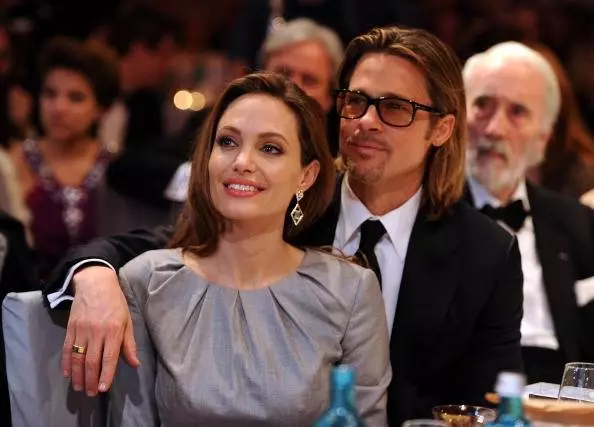 Angelina Jolie နှင့် Brad Pitt