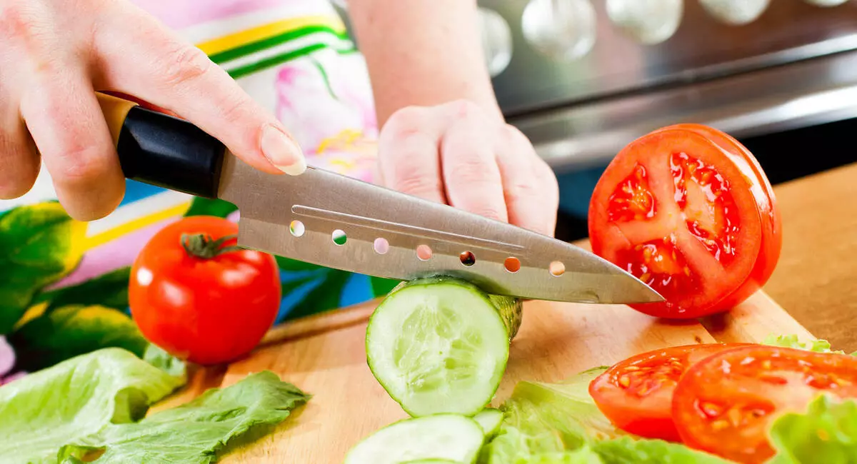 Foto 4 - Firwat Blieder sinn an Tomaten am oppenen Terrain verdreift