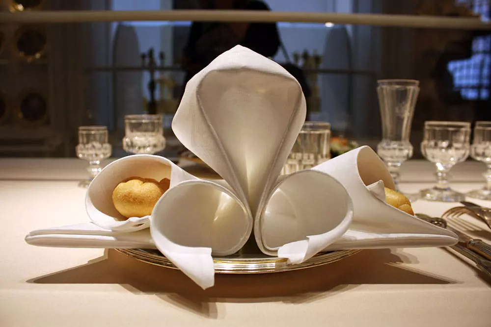 Method of folding imperial napkins