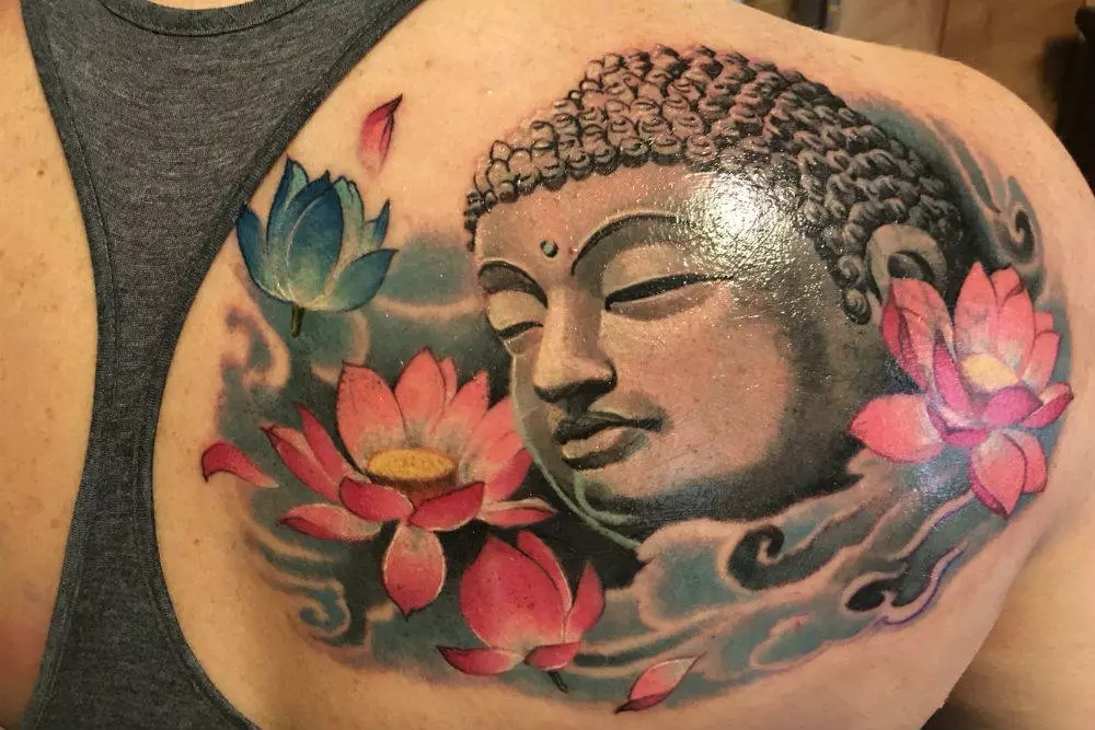 Tattoo with buddha