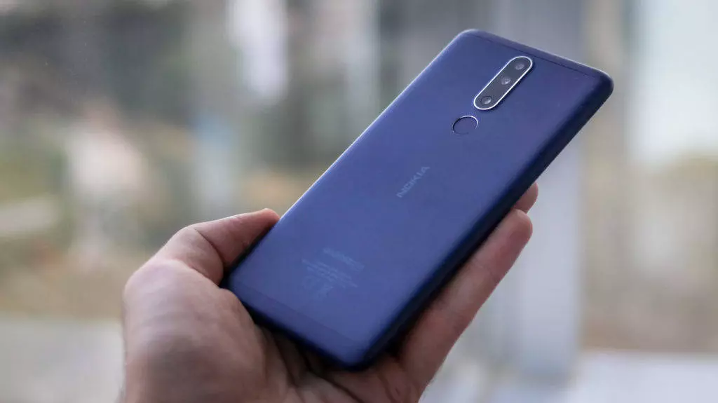 Nokia 3.1 плюс.