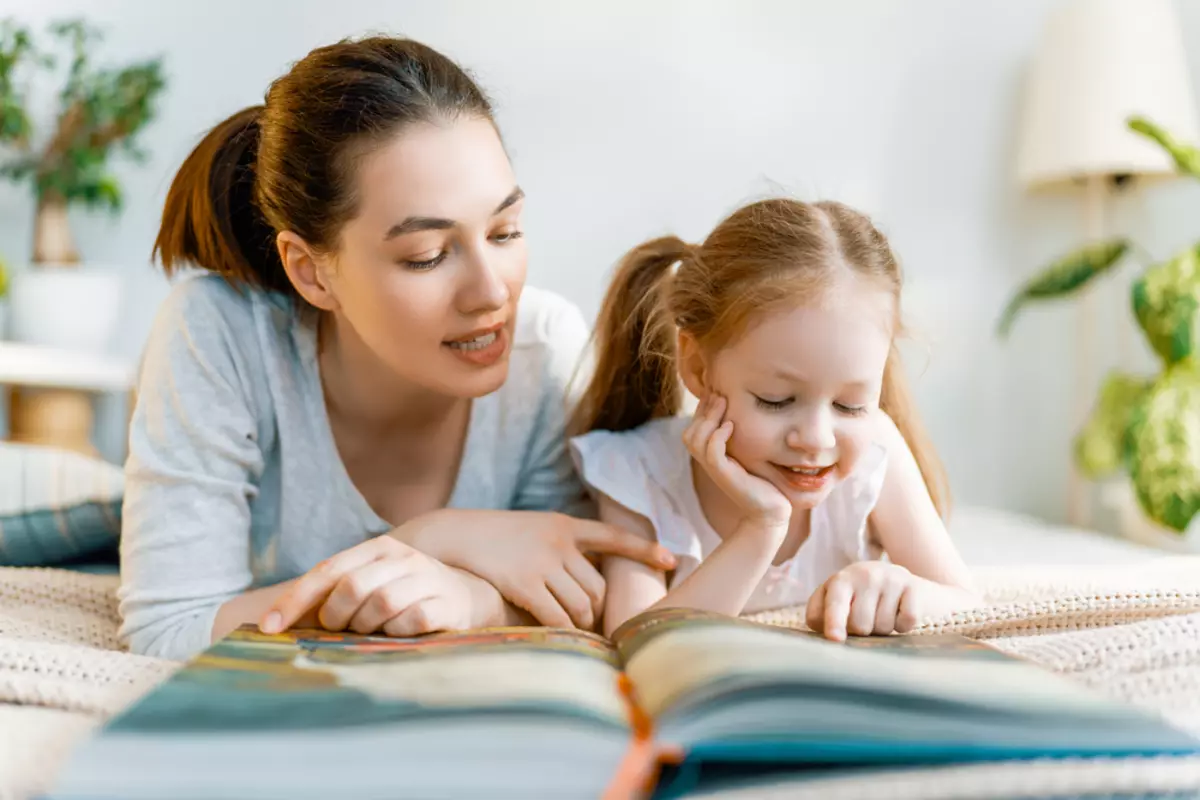 4 reasons to raise a bilingual child