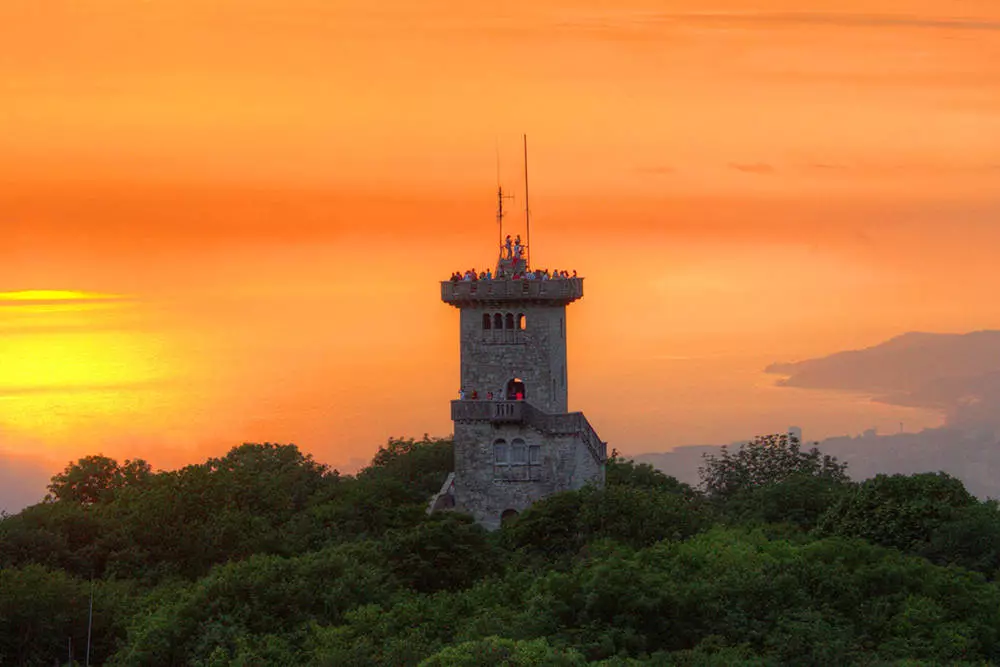 Novērošanas tornis Ahun.