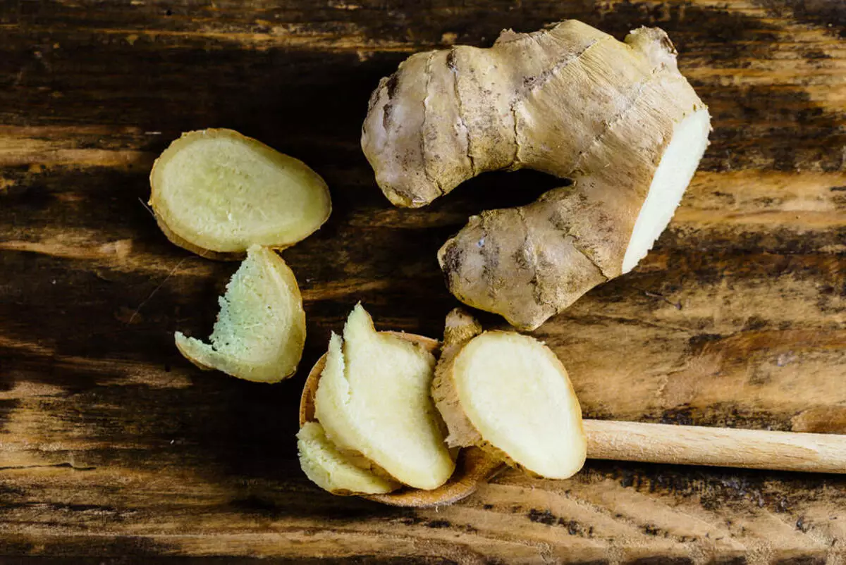 Mmanụ ginger