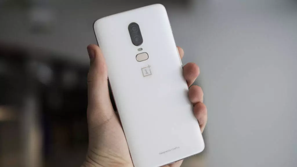 OnePlus 6 blanke