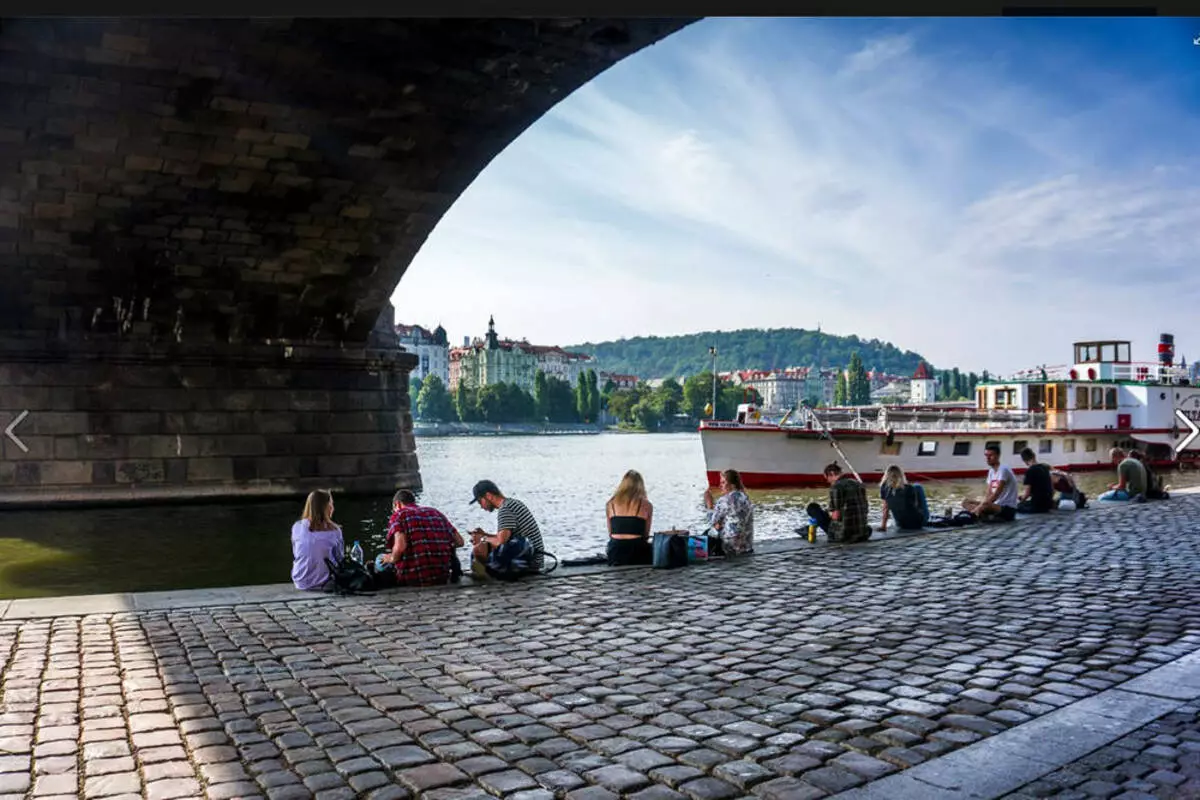 Prag Embankment