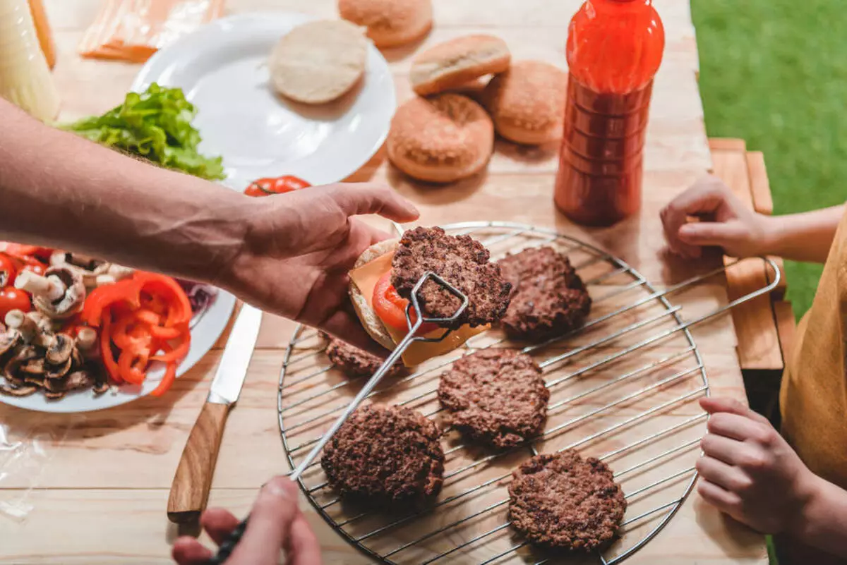 Cómo cocinar la hamburguesa en casa