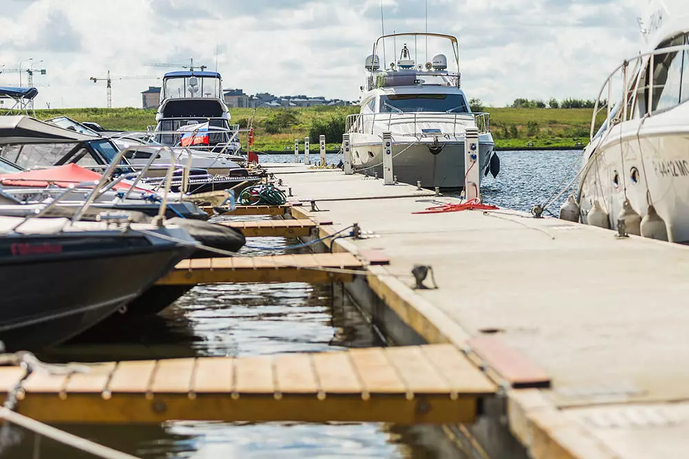 Marina yachts kulob din Marina hadi