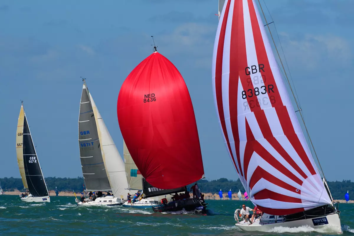 Cowes সপ্তাহ পালতোলা Regatta