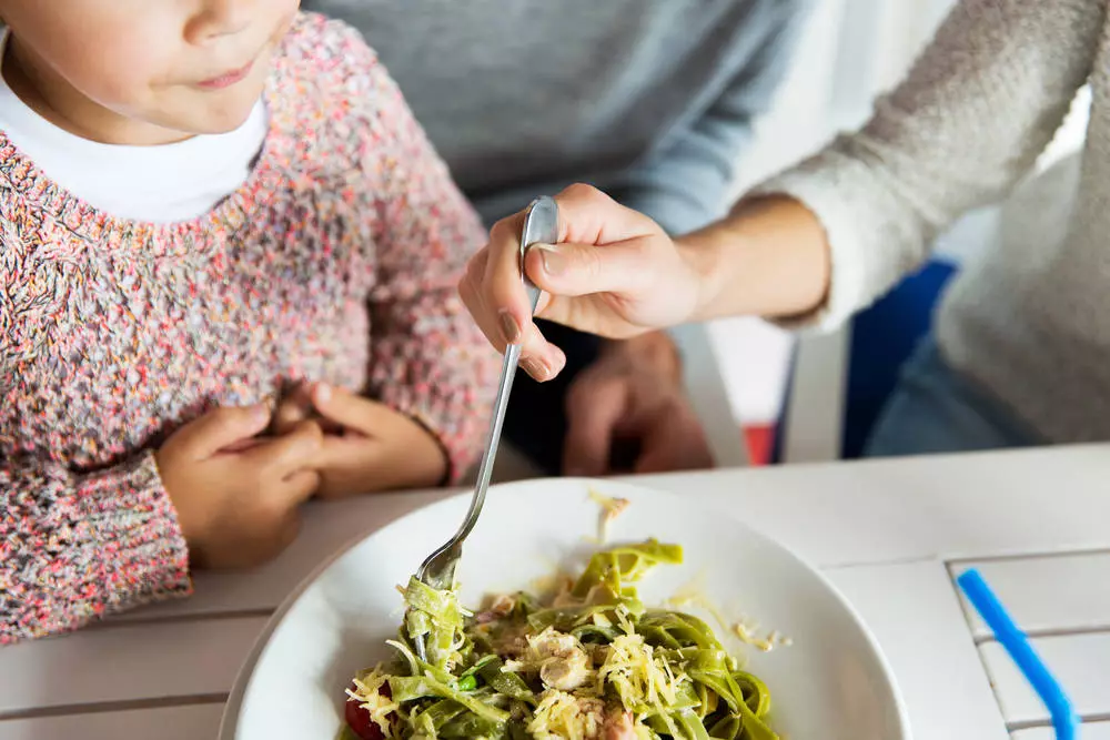 10 useful food habits for the whole family