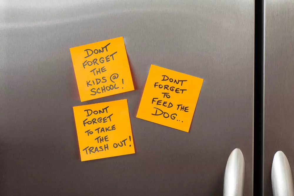 Hang a refrigerator reminder