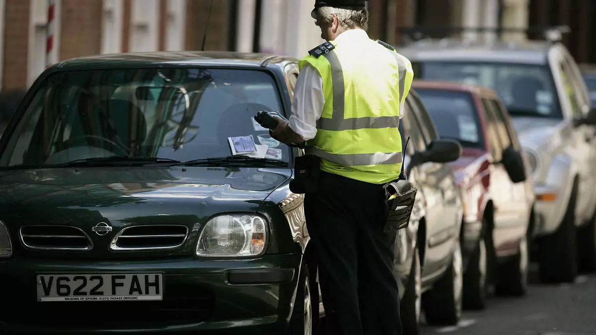 写真2 - レッカートラック警察ベール銀行は車を拾う権利を持っています