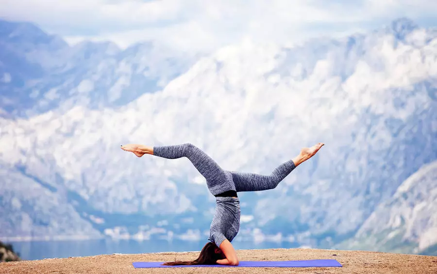 Yoga ifasha kugabanya ibiro