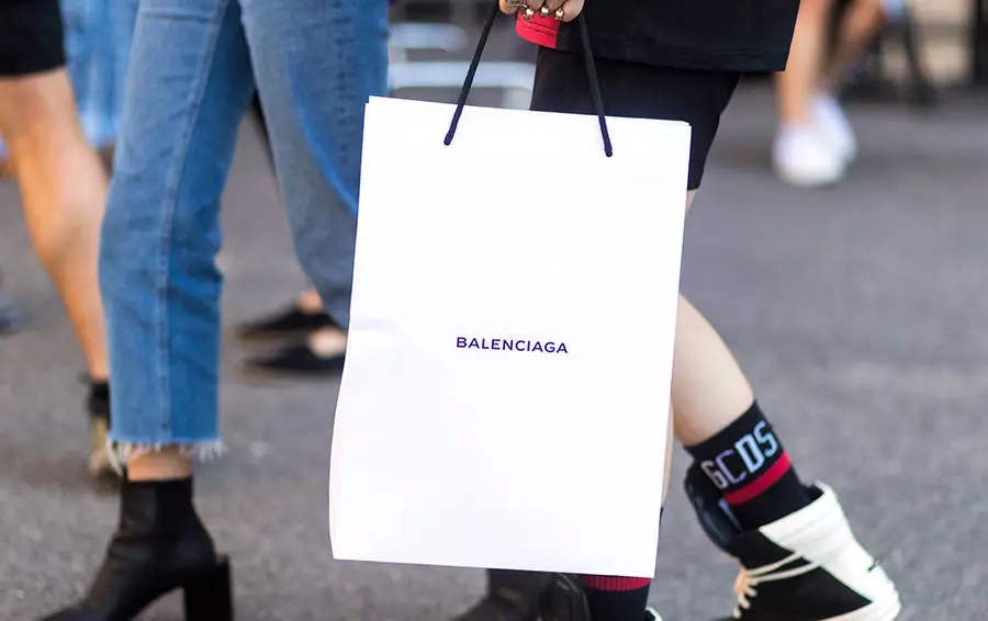 BALENCIAGA.