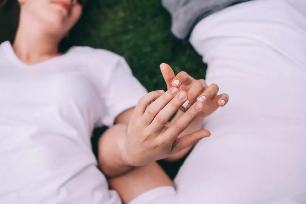 Come trovare la felicità: 7 modi per smettere di lamentarsi e guarire una nuova vita