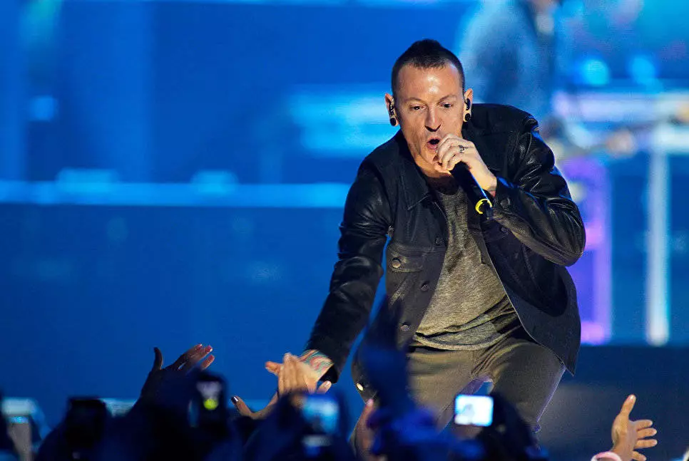 Chester Bennington.