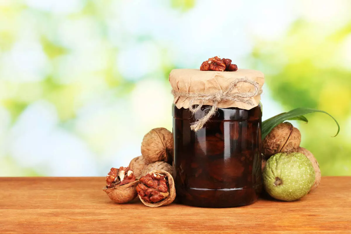 Fọto 2 - Bii o ṣe le yọ Jam lati awọn walnuts