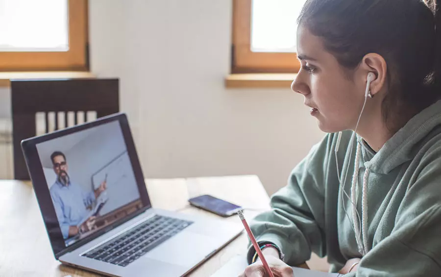 5 idées fausses pour les enfants par des orateurs natifs