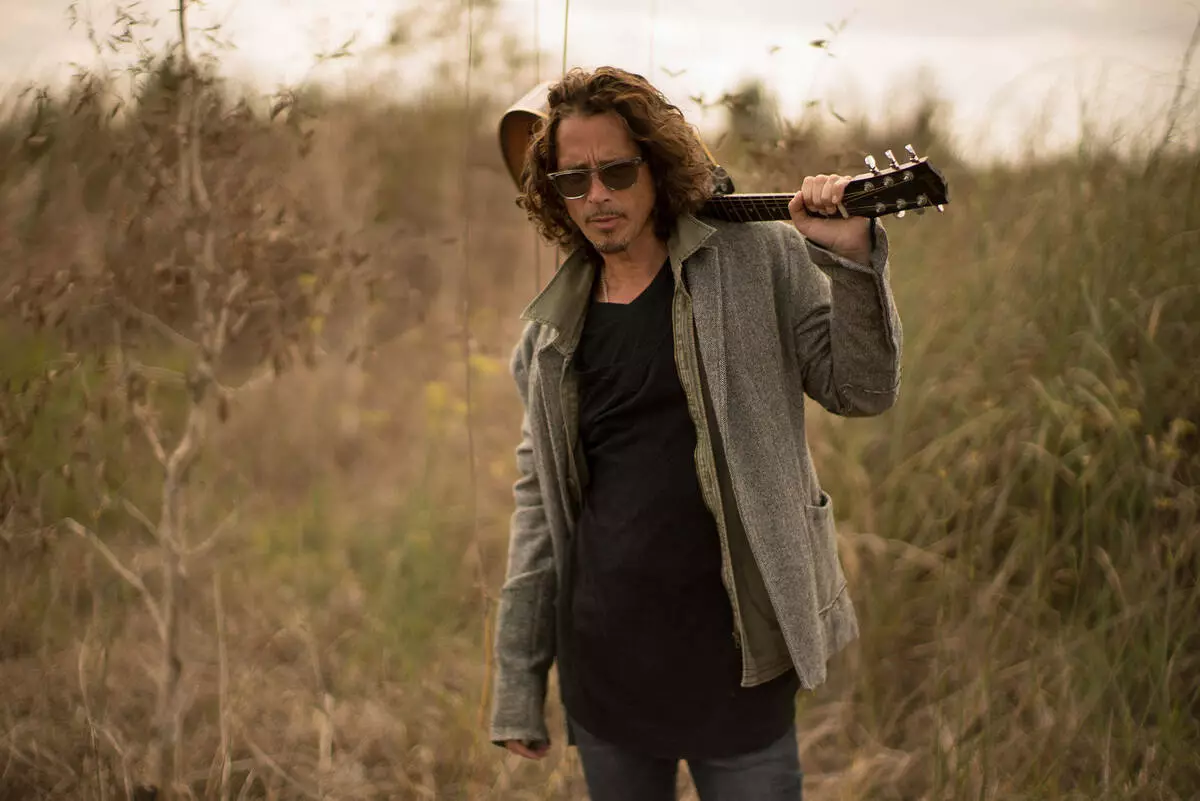 Chris Cornell mirė