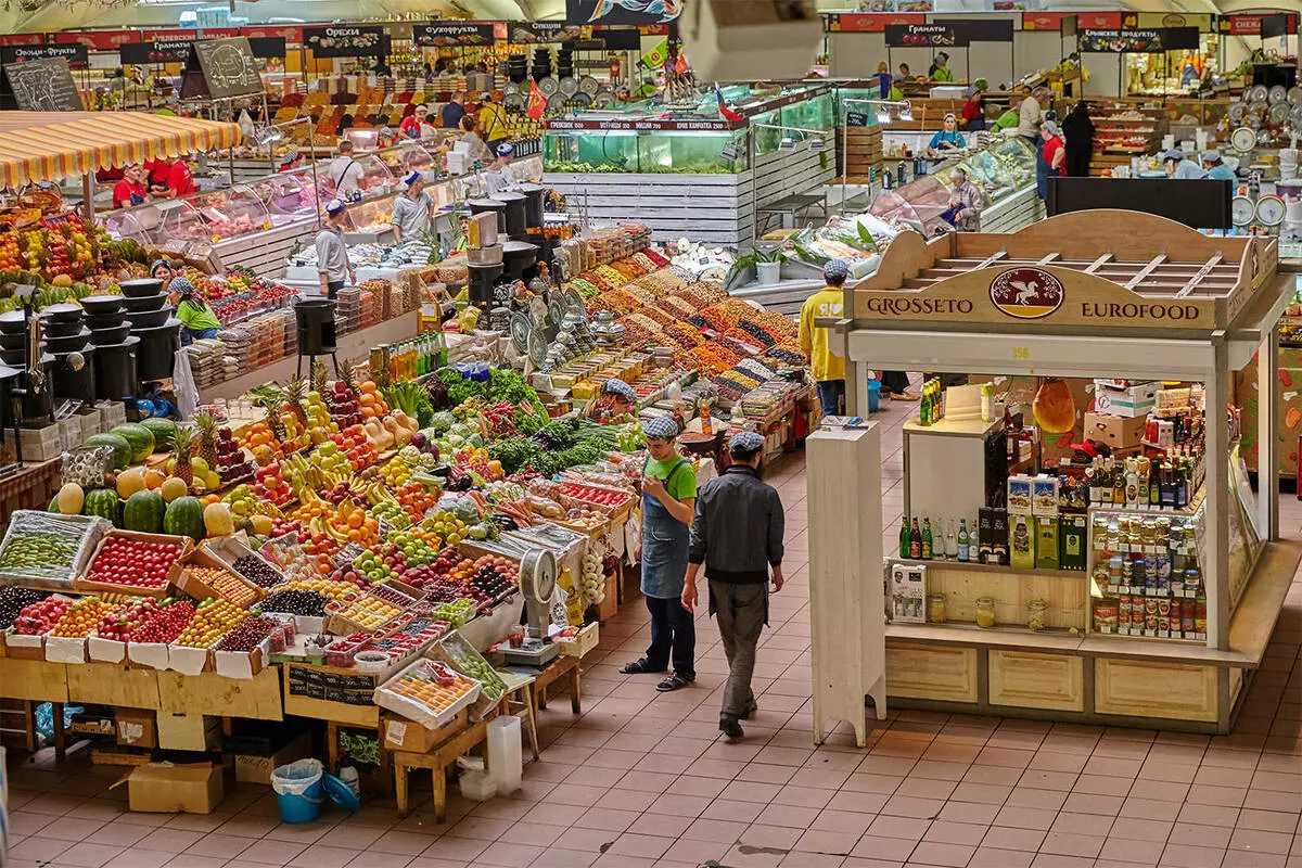 O que é saboroso probar o mercado de Danilovsky de moda: os lugares máis interesantes