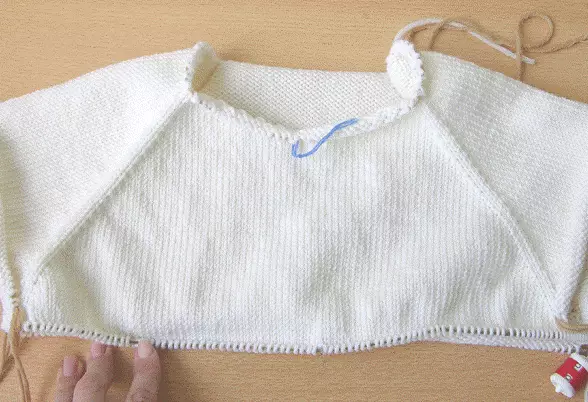 How to Knit Raglan Softs from the neck