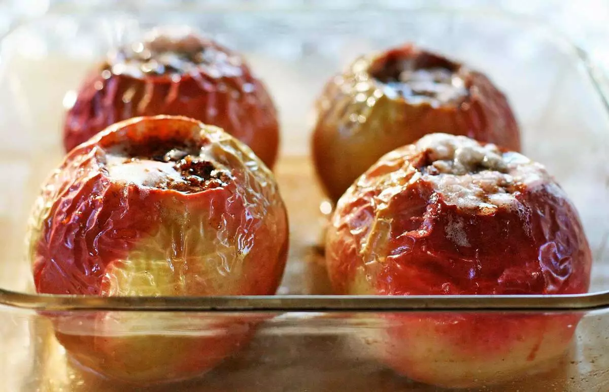 Pomes al forn al forn