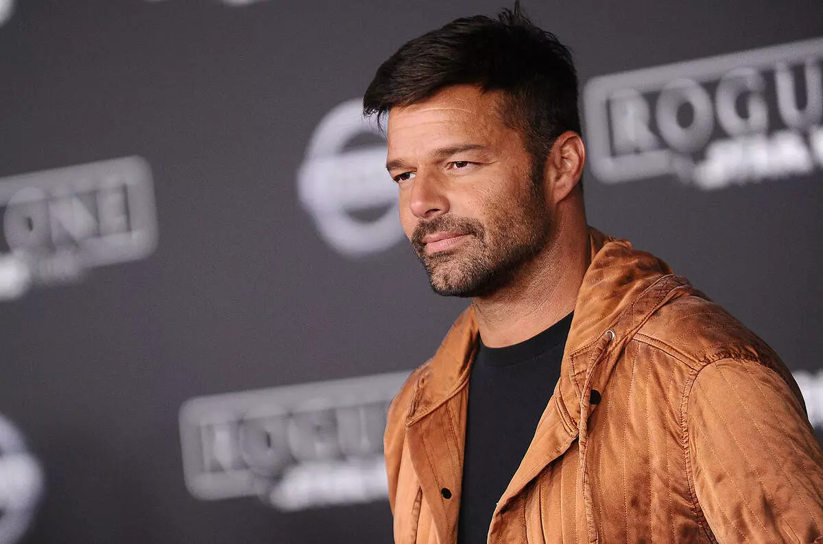 ricky martin.