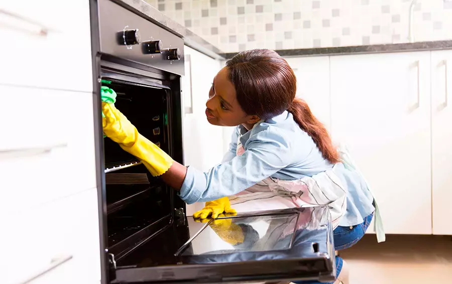 9 habits because of which your stove will not live long