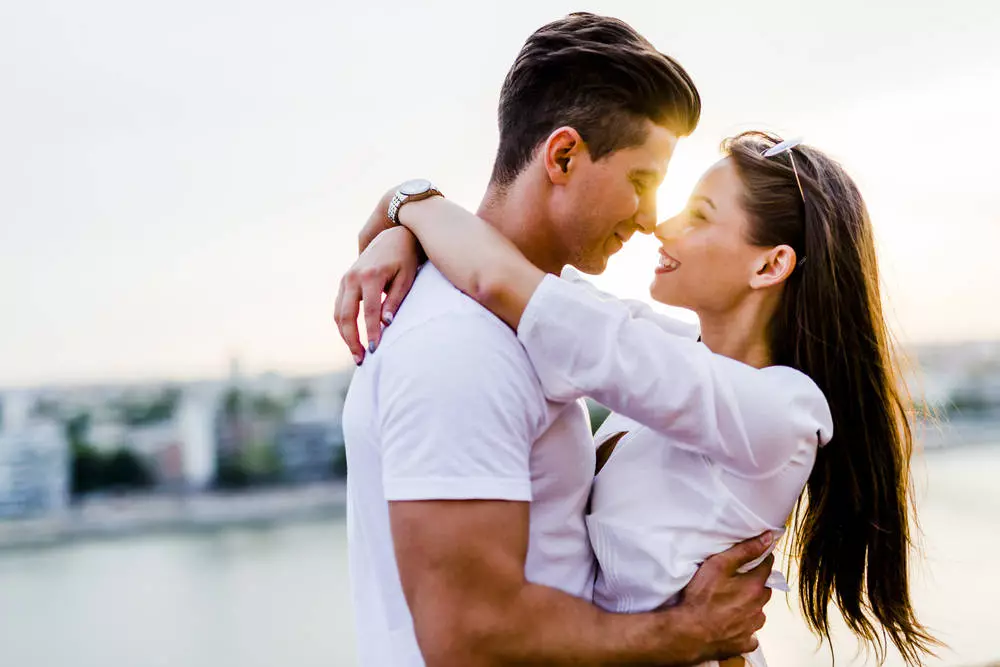 Perfect couple: 15 signs of healthy relationships