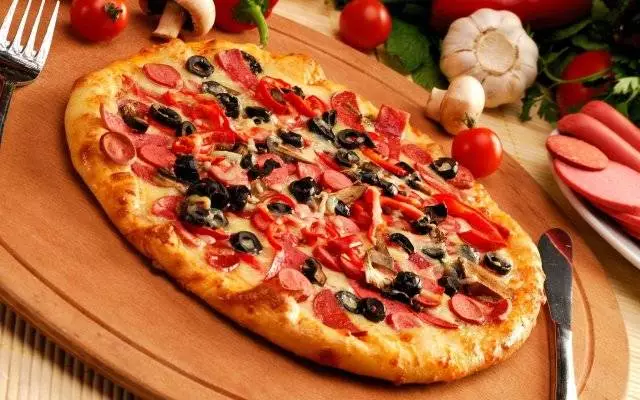 Pechda uyda eng yaxshi pizza retsepti nima