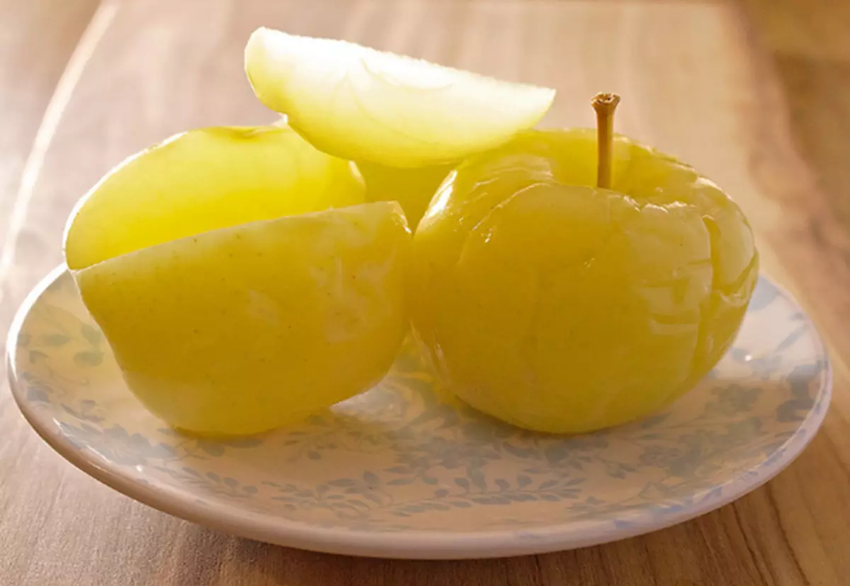 Ureded Apples