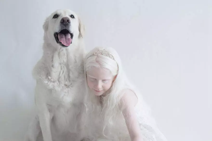 Foto - erstaunliche Schönheit von Albino-Menschen