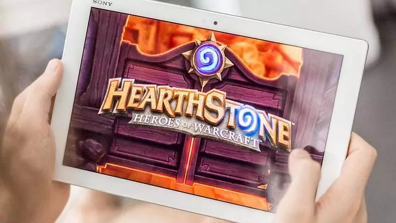 Sådan installeres Hearthstone på et SD-kort