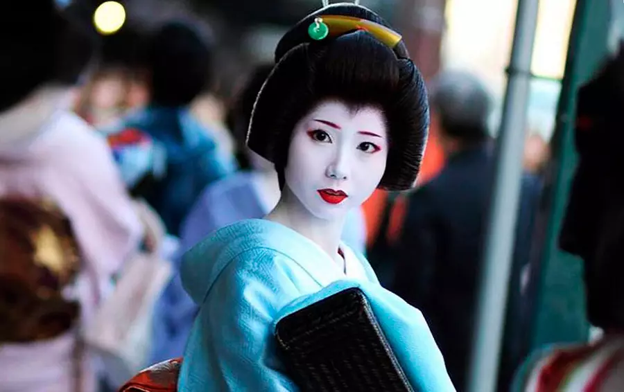 9 Ffeithiau am Geisha